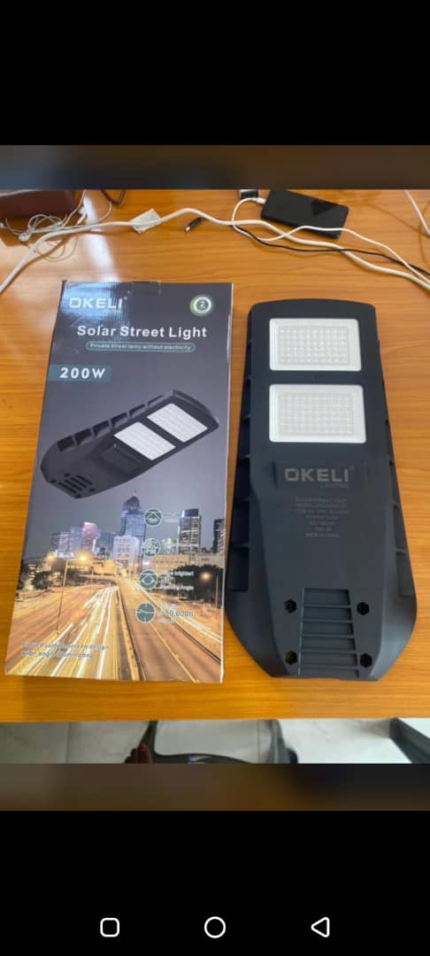 OkL – 200w solar street lights – mc-lightingltd
